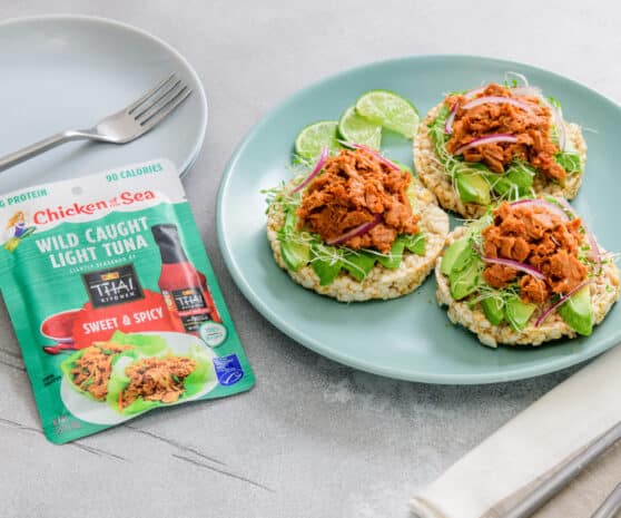Sweet & Spicy Tuna Crispy Rice Cakes | Chicken of the Sea